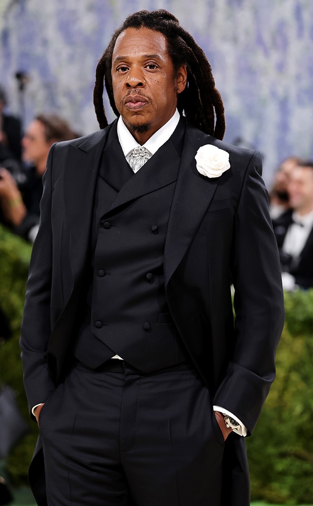Jay-Z disses Nicki Minaj, Drake and Kanye West in scathing freestyle
