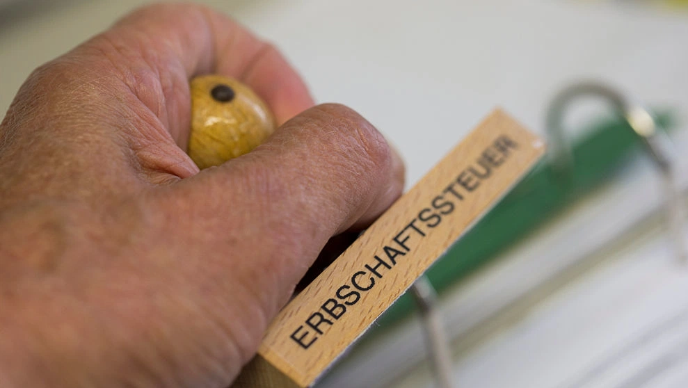 Families rush into junior SIPPs ahead of IHT pension change