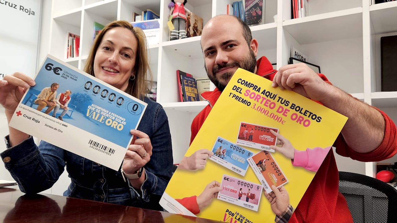 Un boleto que vale oro: así cuida, acompaña y ayuda Cruz Roja