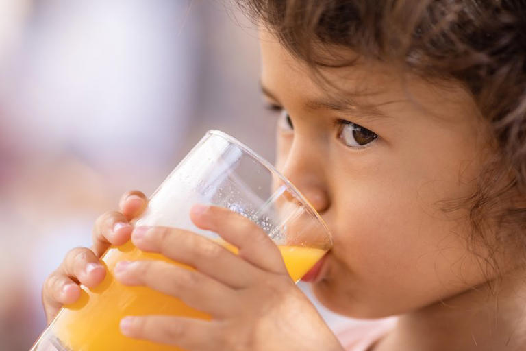 Barnens juice kan ha blivit dålig – så ser du det på förpackningen