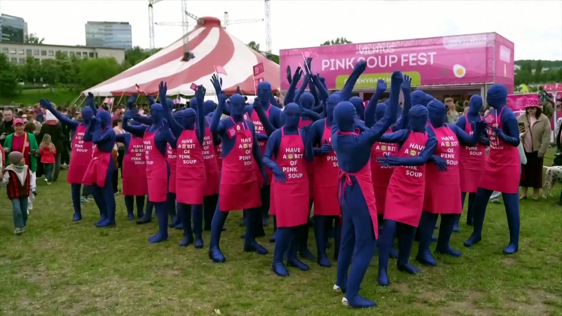Lithuania turns pink for giant cold soup festival