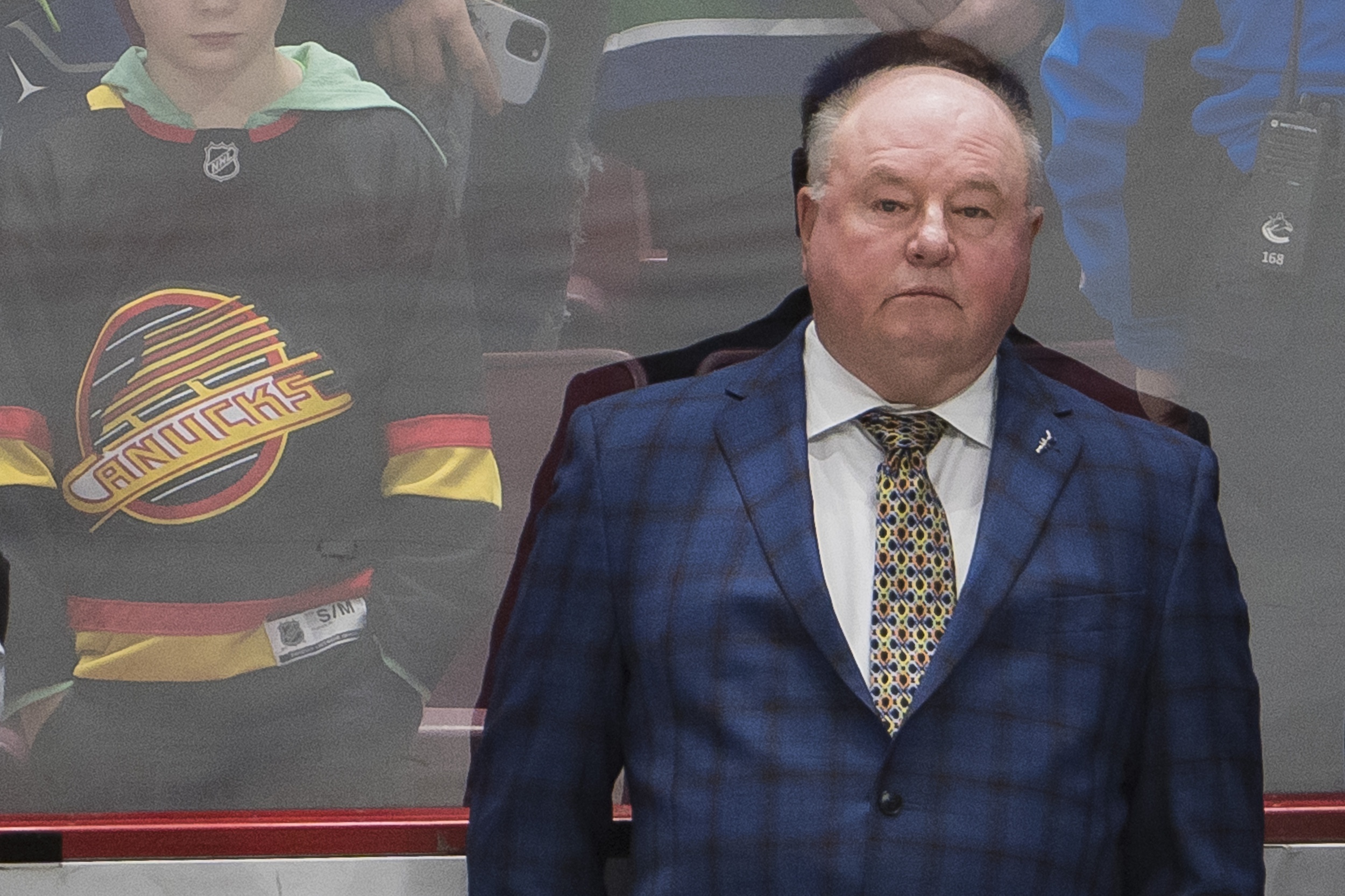 Bruce Boudreau takes parting shot at outgoing Canucks management group
