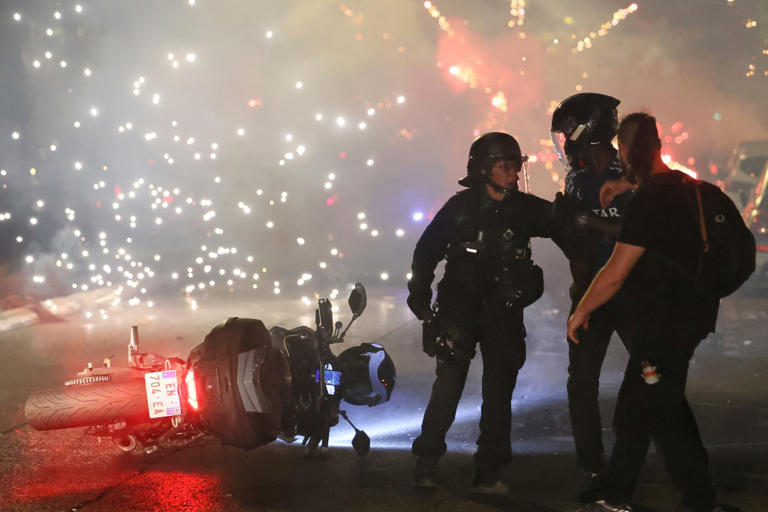Six stabbed at Arsenal parade in London — hours after PSG triumph turns ...