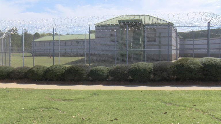 Dougherty County considers renewing multimillion-dollar jail medical ...