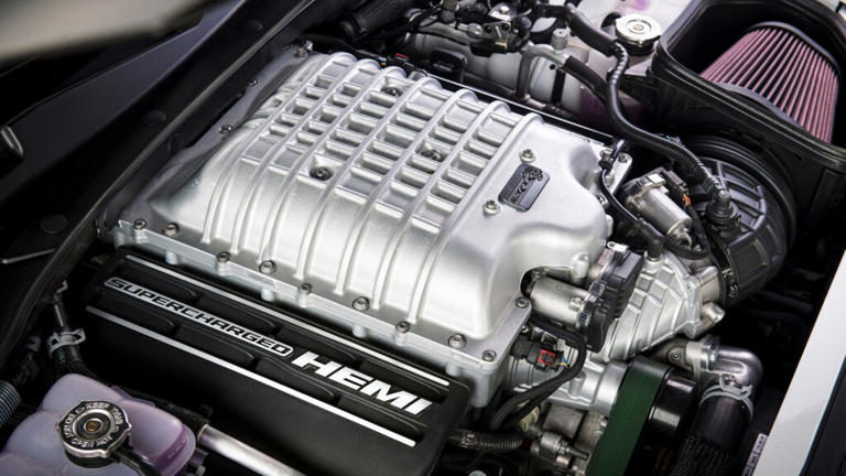 Dodge is putting the Hellcat V8 back in the new Charger with a ...