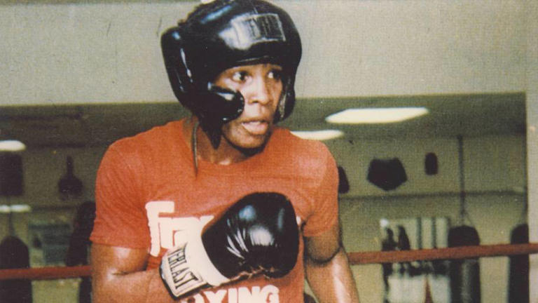 Boxing legend Sugar Ray Leonard filed restraining order against son