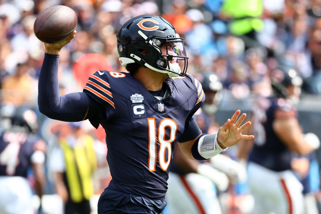 Top 10 quarterbacks with the slowest average time to throw in 2025