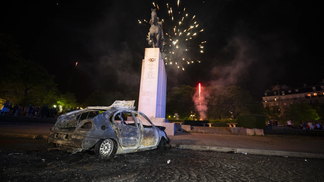 PSG celebrate Champions League win amid riots and memes