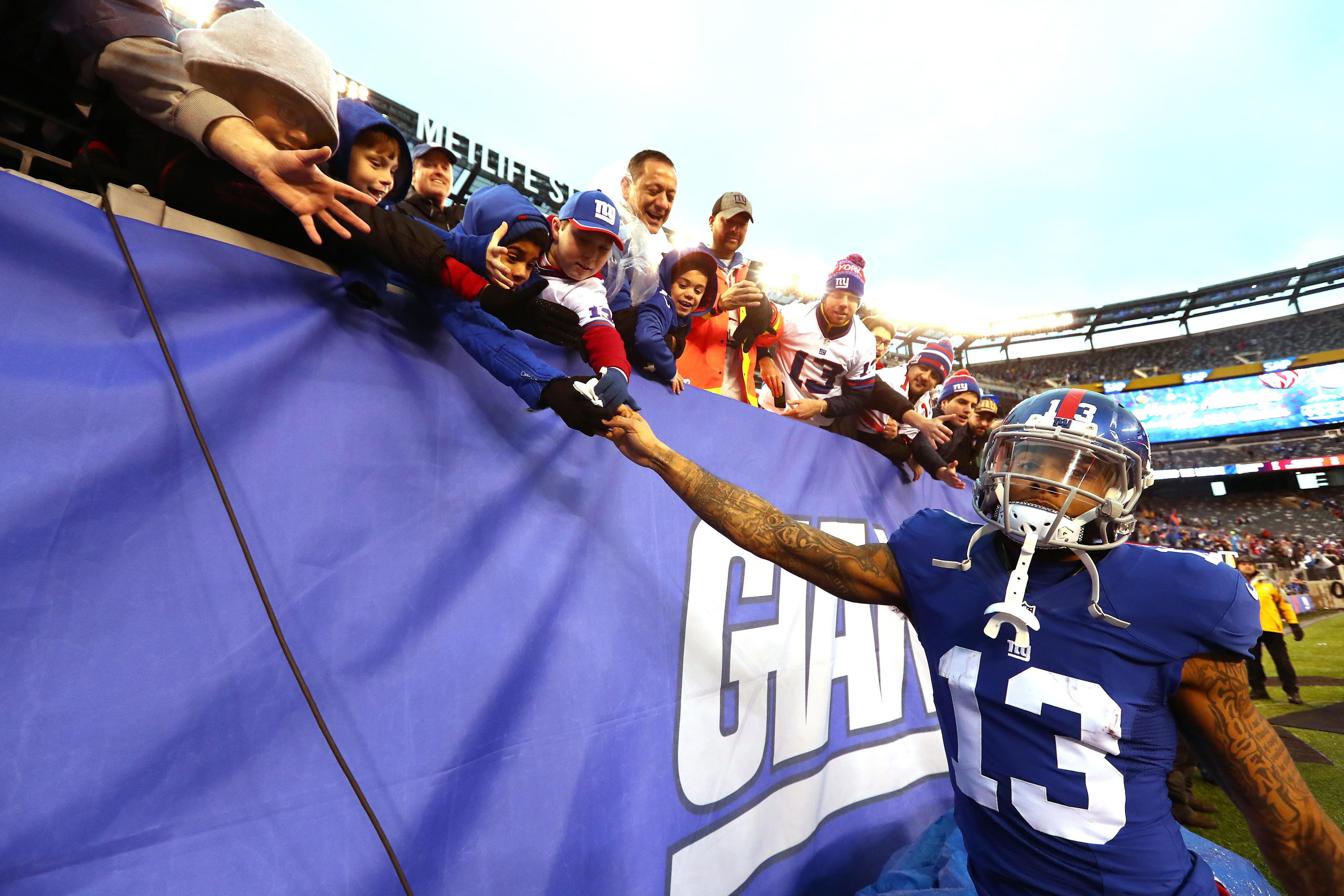 Energized New York Giants Nation celebrates Odell Beckham's return