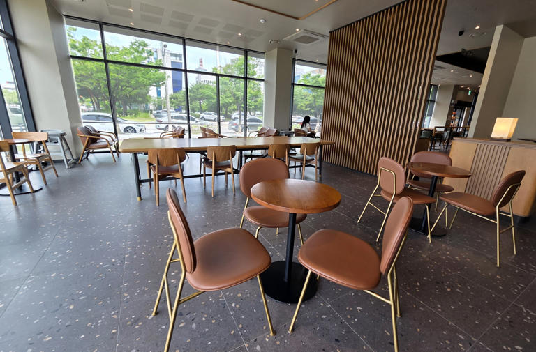 Starbucks boycott divides South Korea politically