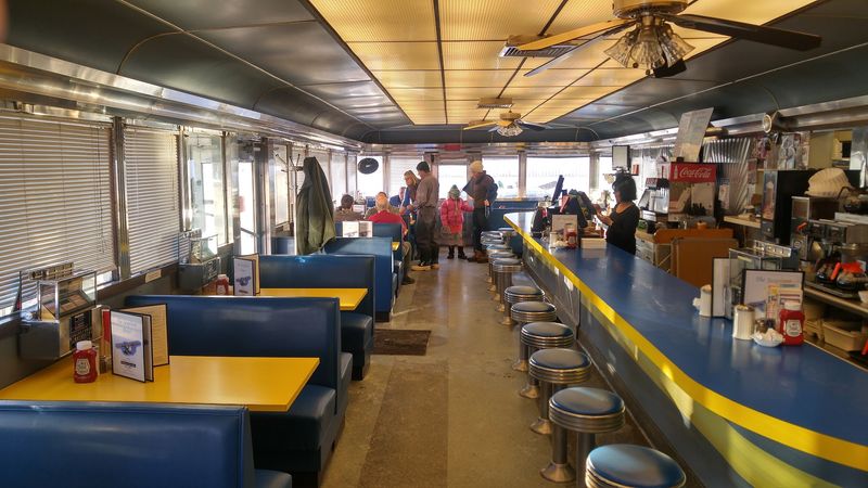 I ate at a seaplane-themed diner in Rhode Island and now I understand ...