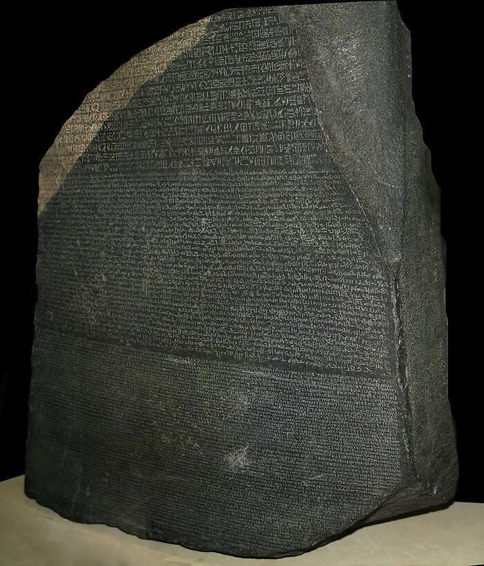 38 well-known artifacts that revealed important historical information