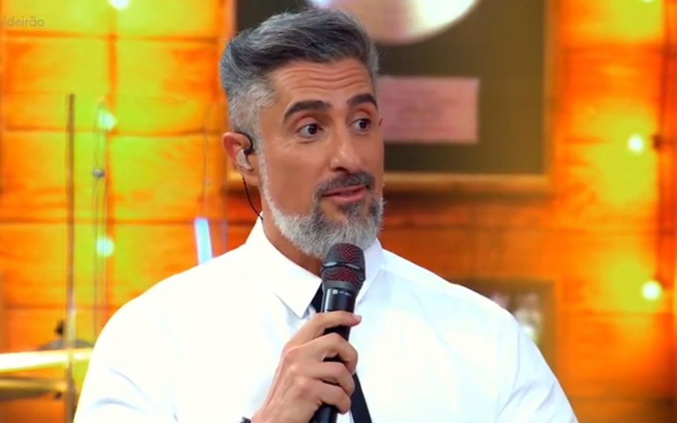 Mion apela a sertanejo contra Champions no SBT, mas repete recorde negativo