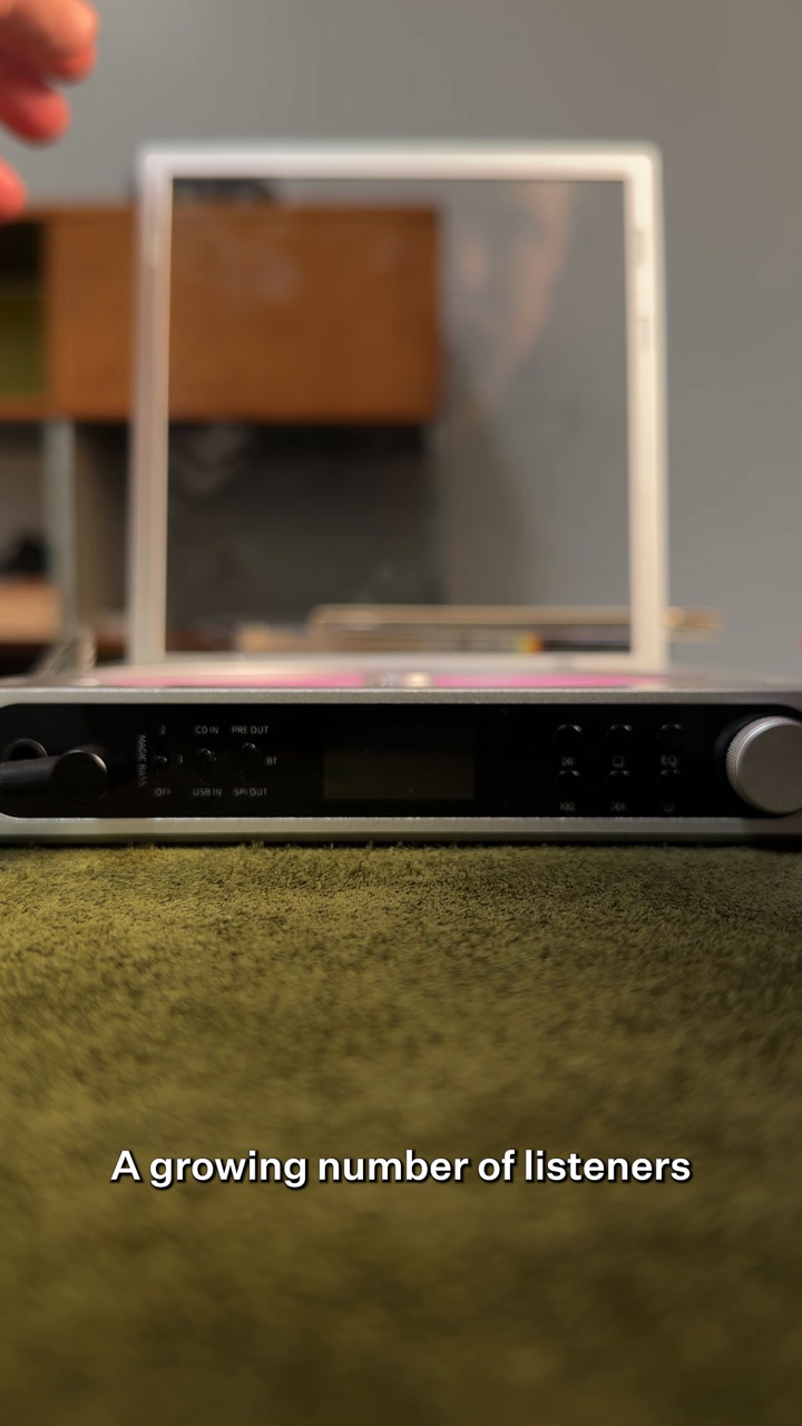 The FiiO DM15 R2R portable CD player