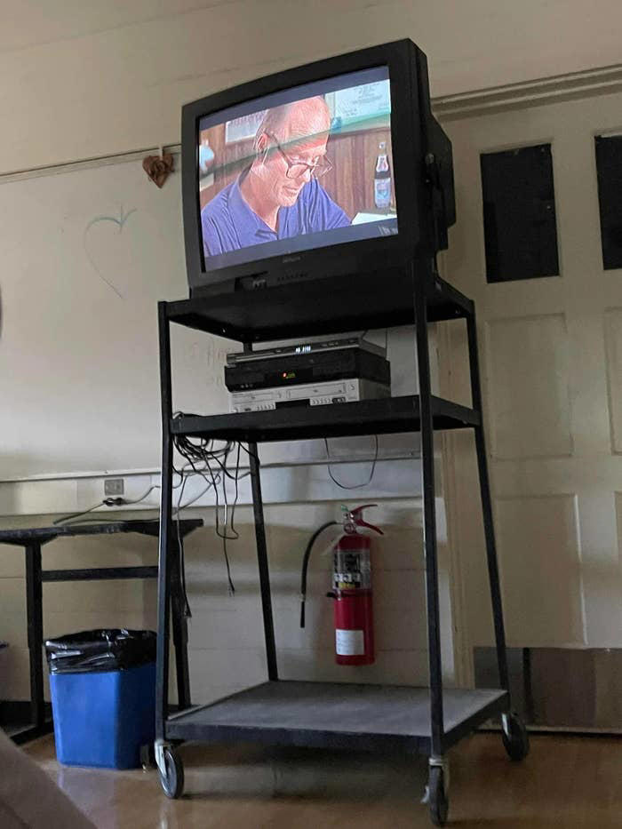 22 Classroom Relics That'll Unlock Core Memories And Make You Feel ...