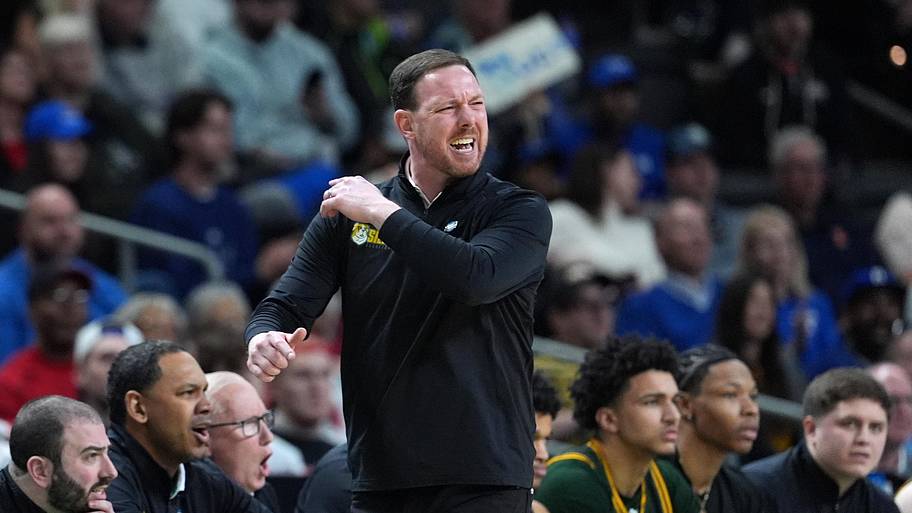 New Syracuse commit, NYC guard, is 'explosive finisher' and 3-level ...