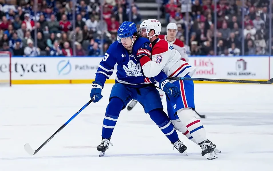 Leafs–Canadiens Knies trade collapsed over one-minute deadline miss