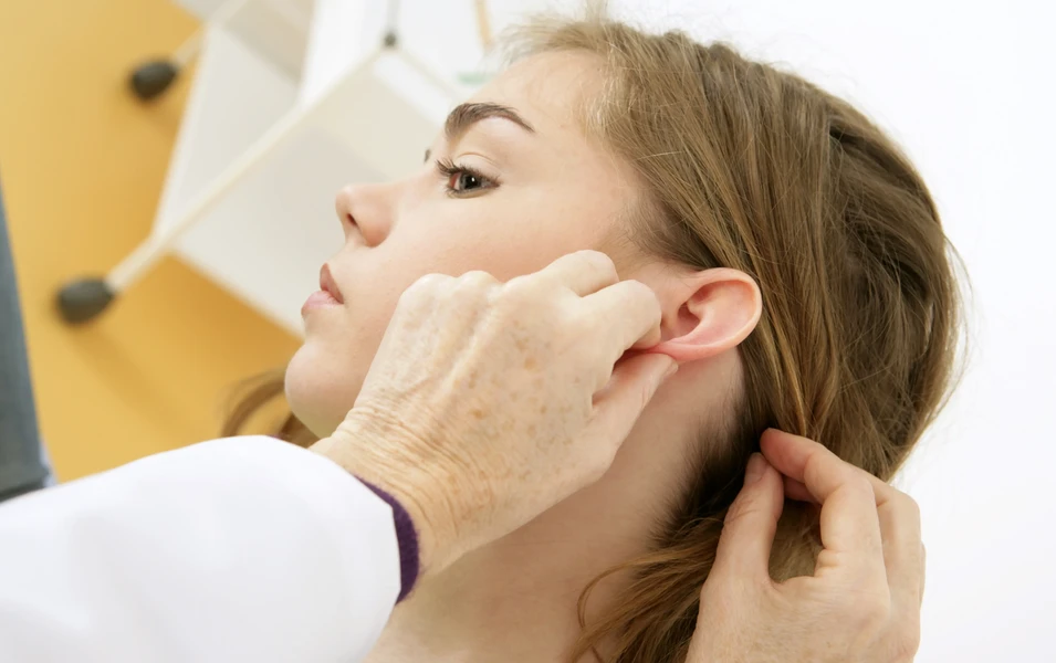 Experts link itchy ears to hormonal shifts in perimenopause