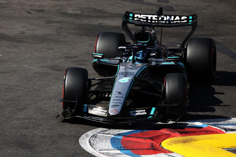 George Russell, atónito ante la hazaña de Kimi Antonelli con Mercedes ...