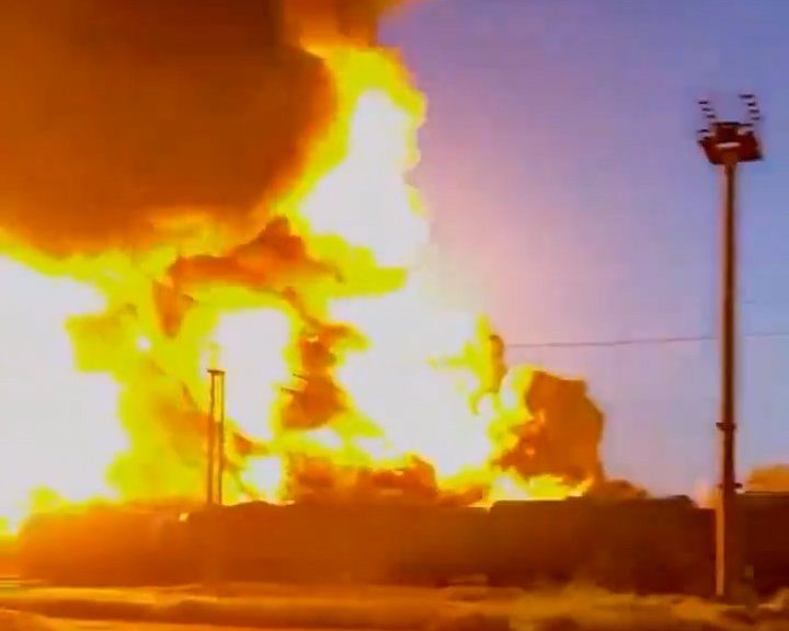 Ukraine launches strikes on St Petersburg after Putin snubbed Zelensky ...