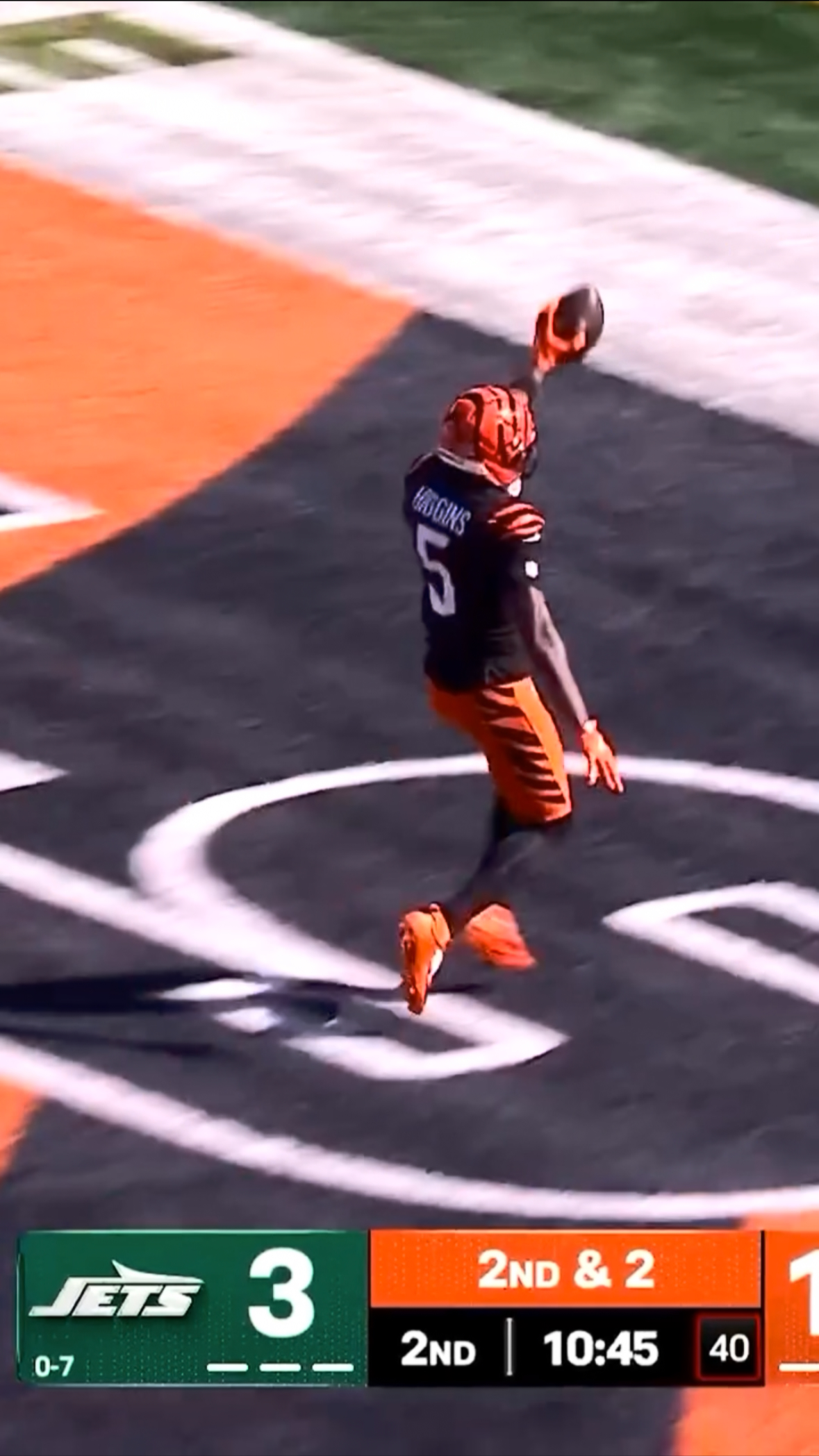 Tee Higgins: Making touchdowns look easy!