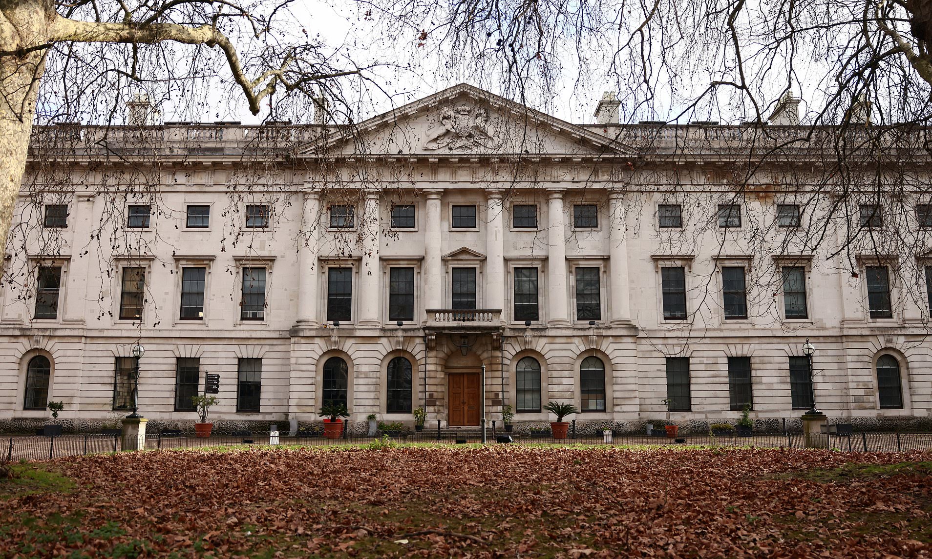 Chinese accused of 'showing contempt' for Britain by 'snubbing' review ...