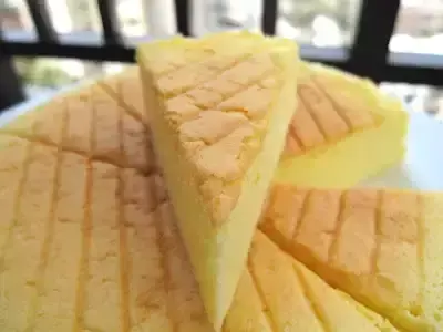 Japanese souffle cheesecake