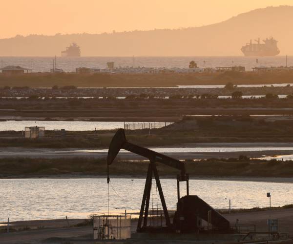 Trump administration weighs California petroleum reserve