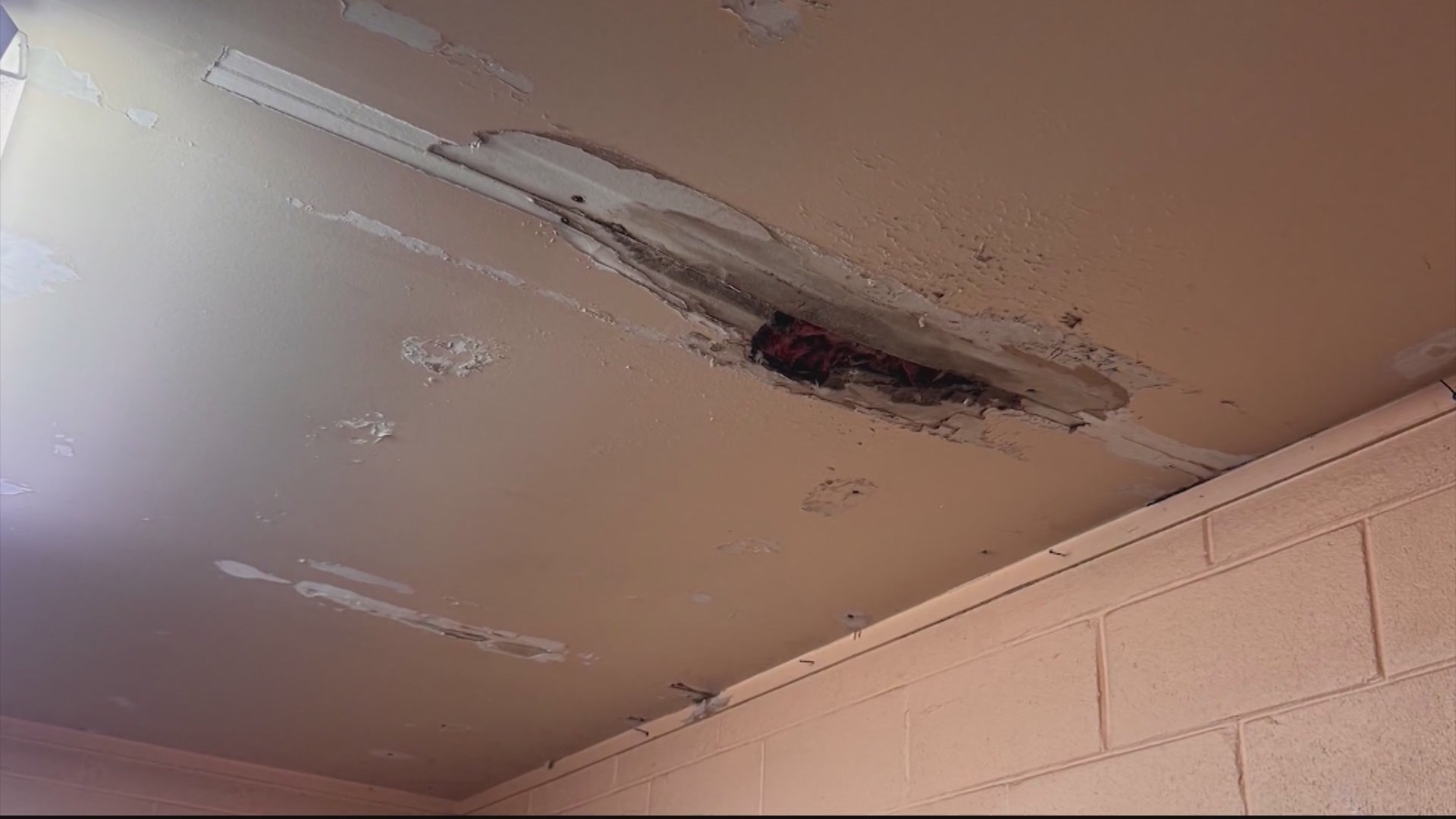 Hilliard Post Office alleged mold issue
