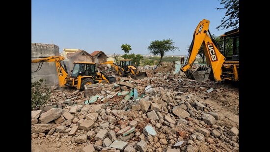 Gurugram administration clears 250 structures from Tourism Department land