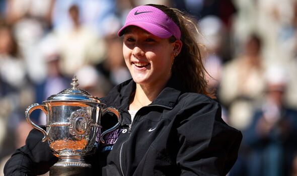 French Open security forces fan to remove Russia flag minutes after ...