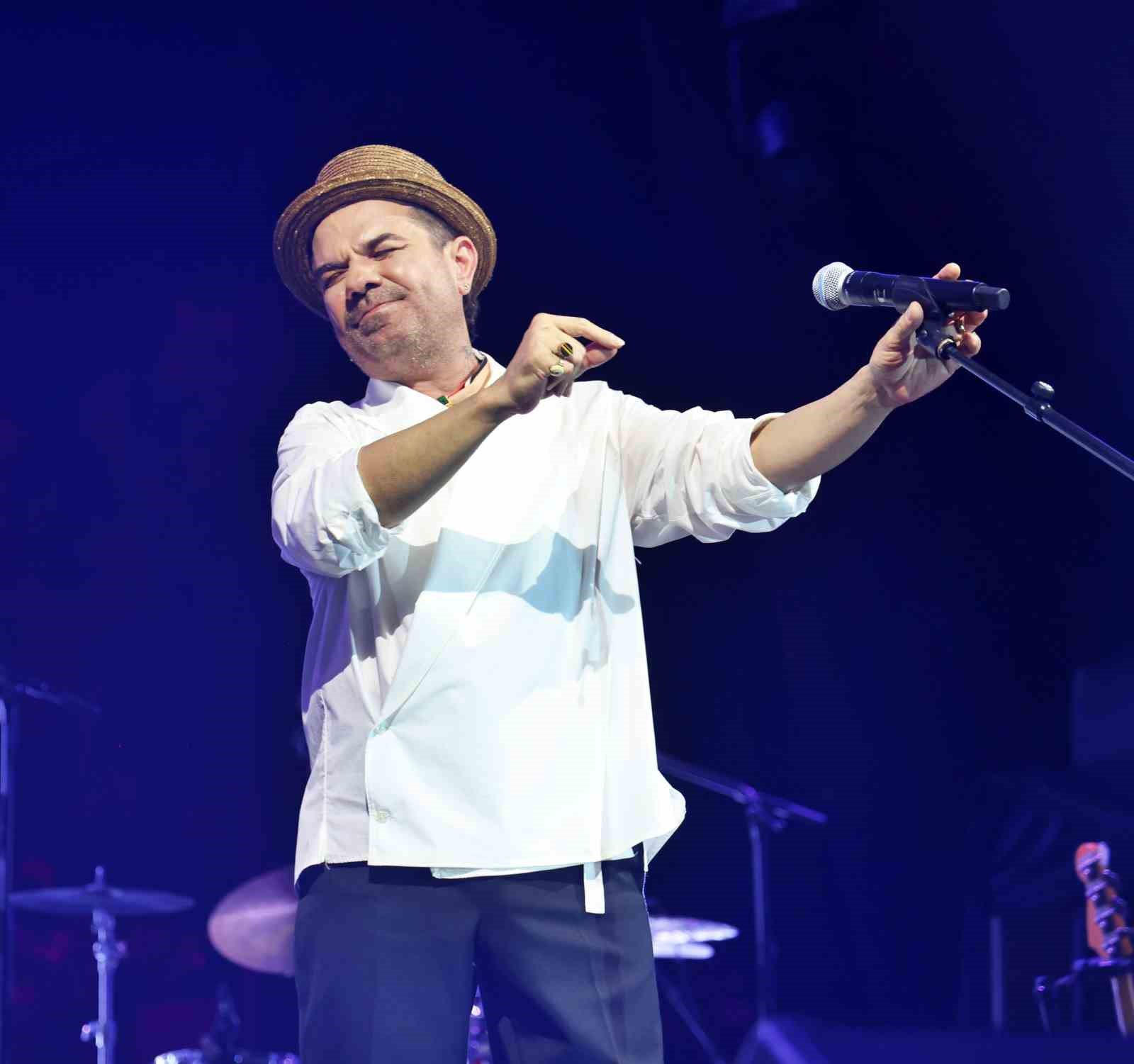Caz Festivali'nde Kenan Doğulu rüzgarı