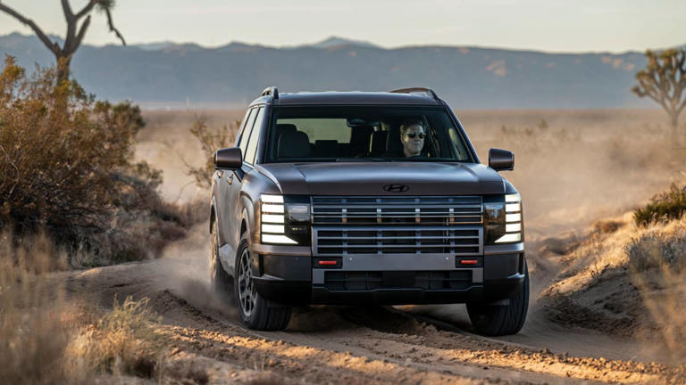 Honda Pilot vs. Hyundai Palisade vs. Ford Explorer: Which one is the ...