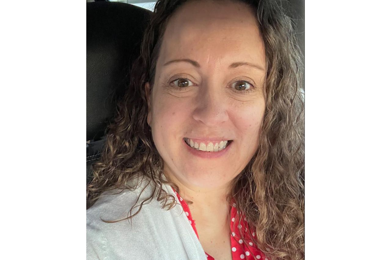 High school science teacher dies suddenly from aggressive form of ...