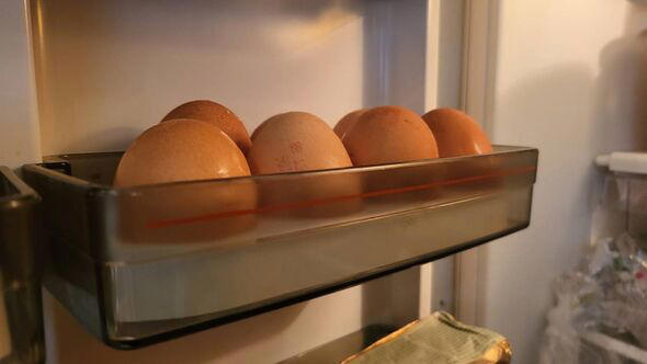 UK households told not to cook eggs from the fridge due to '30 minute rule'