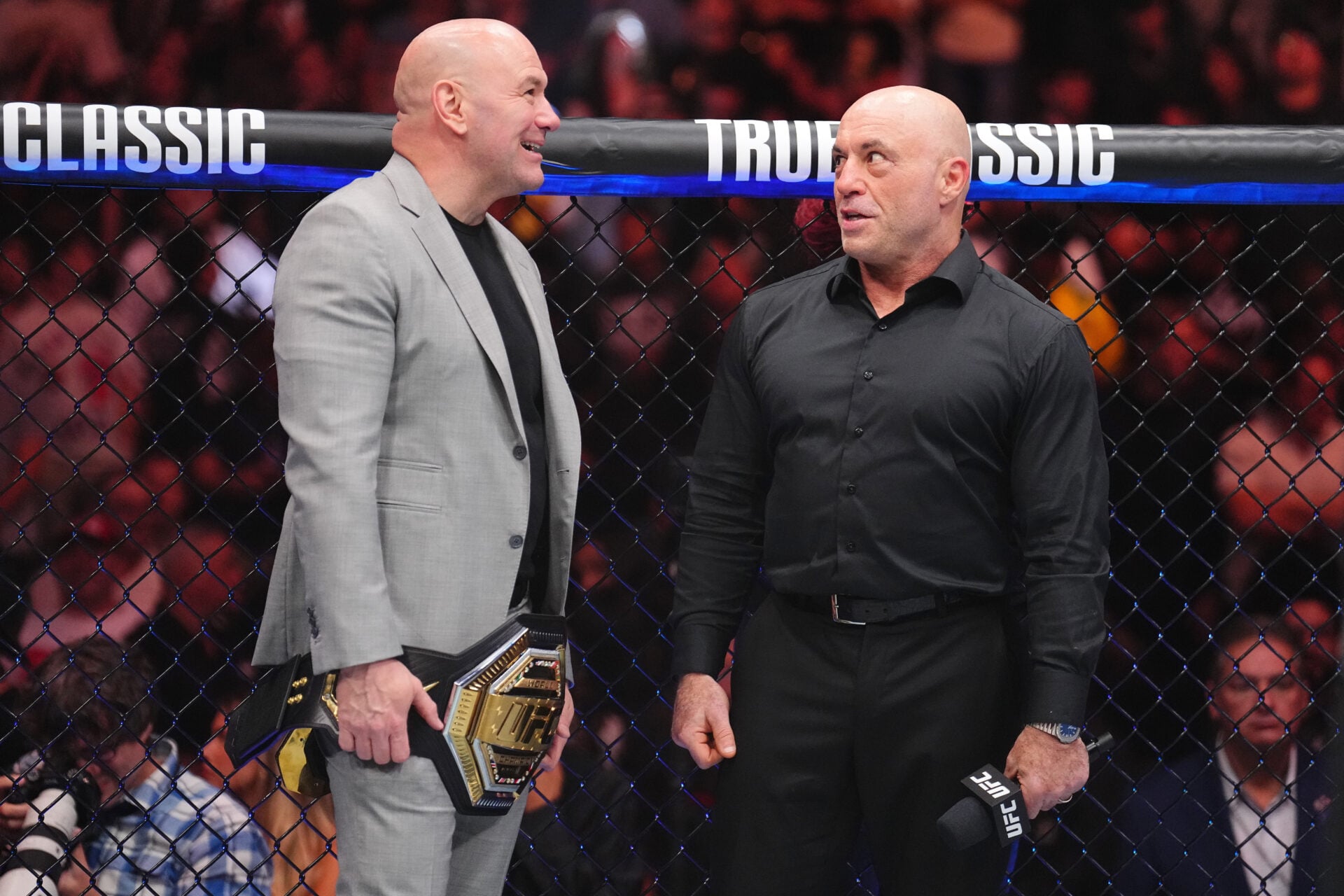 Dana White goes nuclear on Joe Rogan’s gimmick comment; his Alex ...
