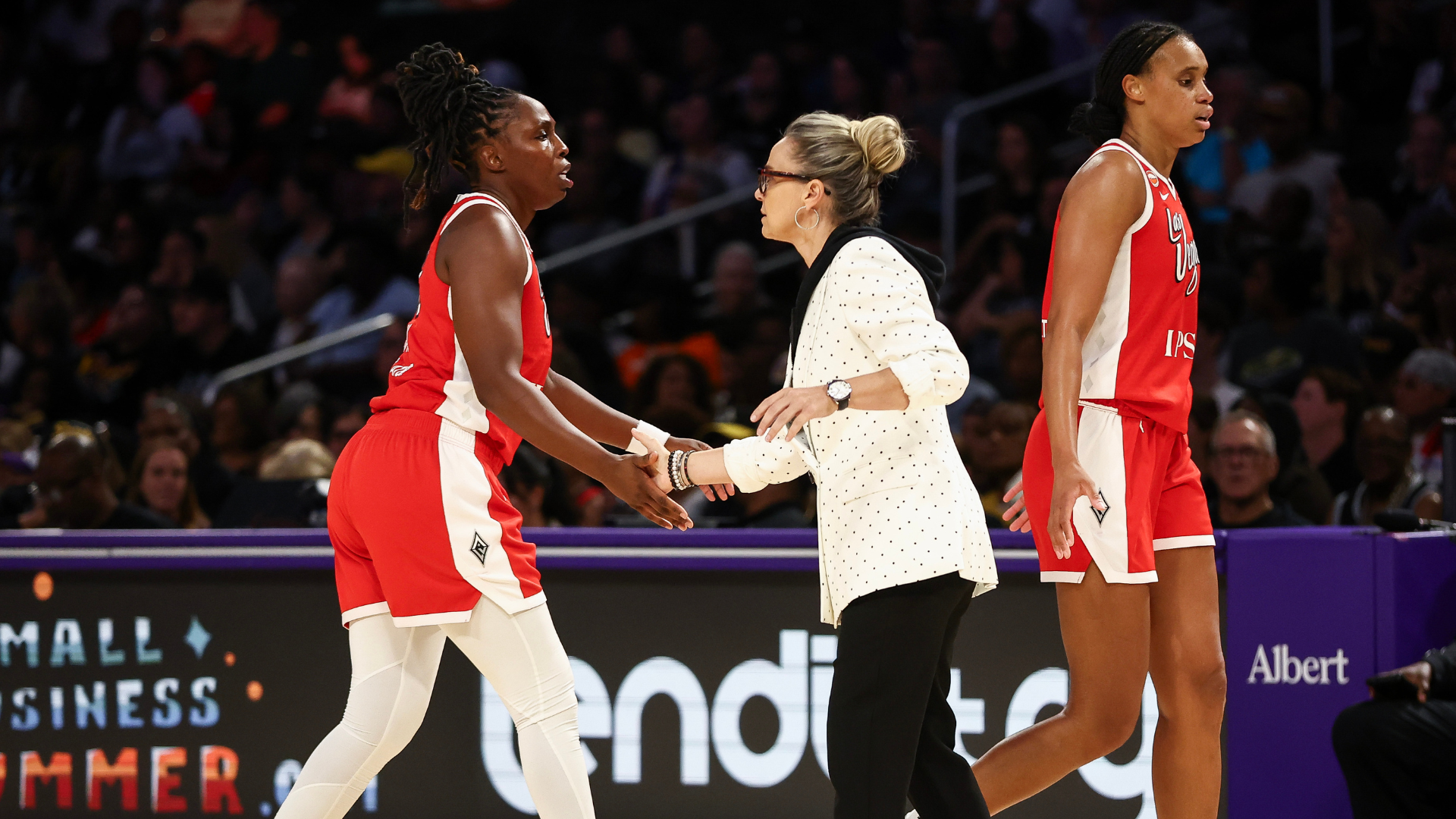 Chelsea Gray becomes Aces' all-time assists leader, breaking Becky ...