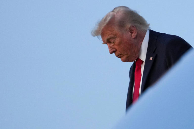 Trump to meet with top AI firms to talk possible government stake