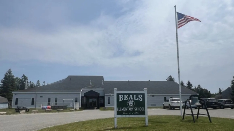 Voters approve $1.6 million budget for Beals Elementary School