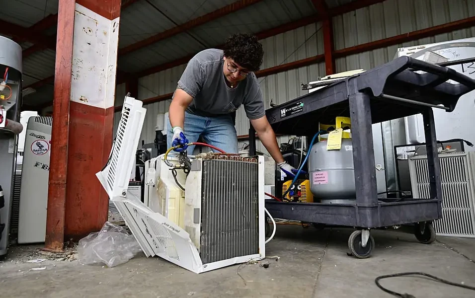Experts outline 2026 HVAC repair or replacement cost factors