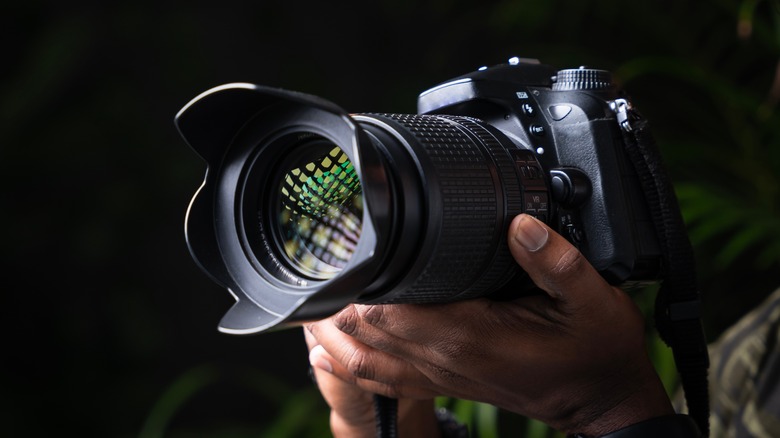 Why do LED lights flicker on camera? The photography phenomenon explained