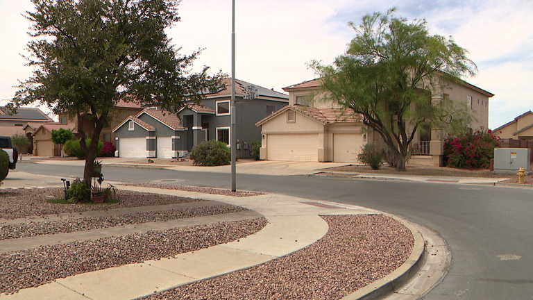 2 men shot following 'transaction' with unknown suspects in West Phoenix