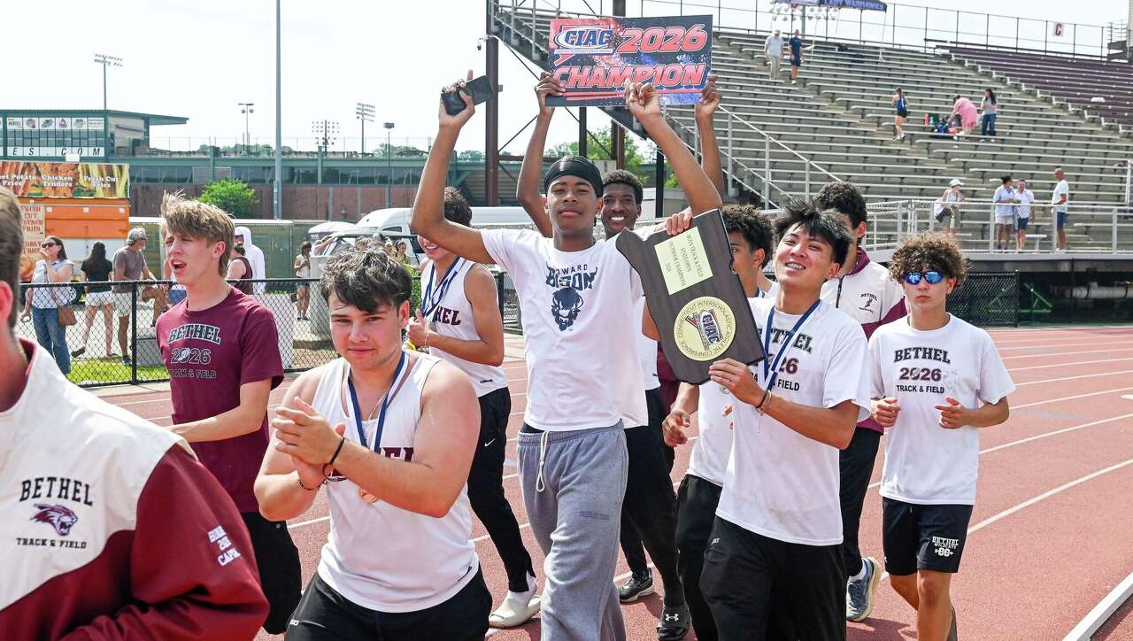 Bethel boys track and field edges Bloomfield to claim 1st CIAC State ...