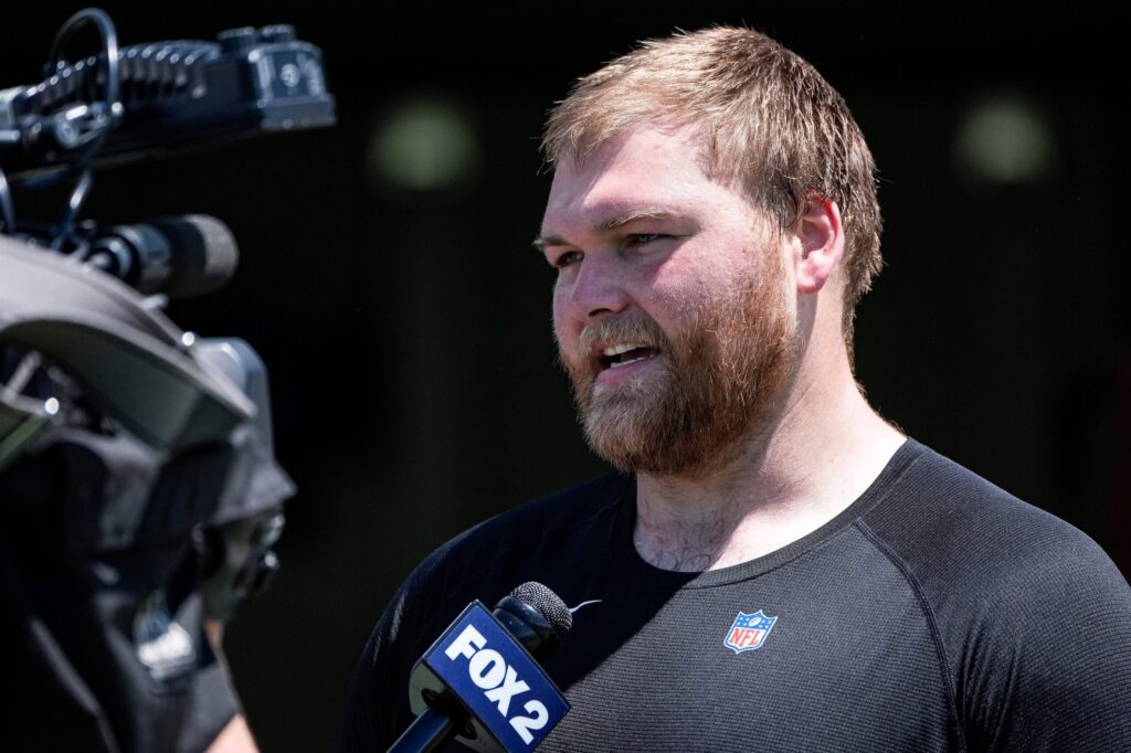 Lions OL gets honest on building QB chemistry with Jared Goff