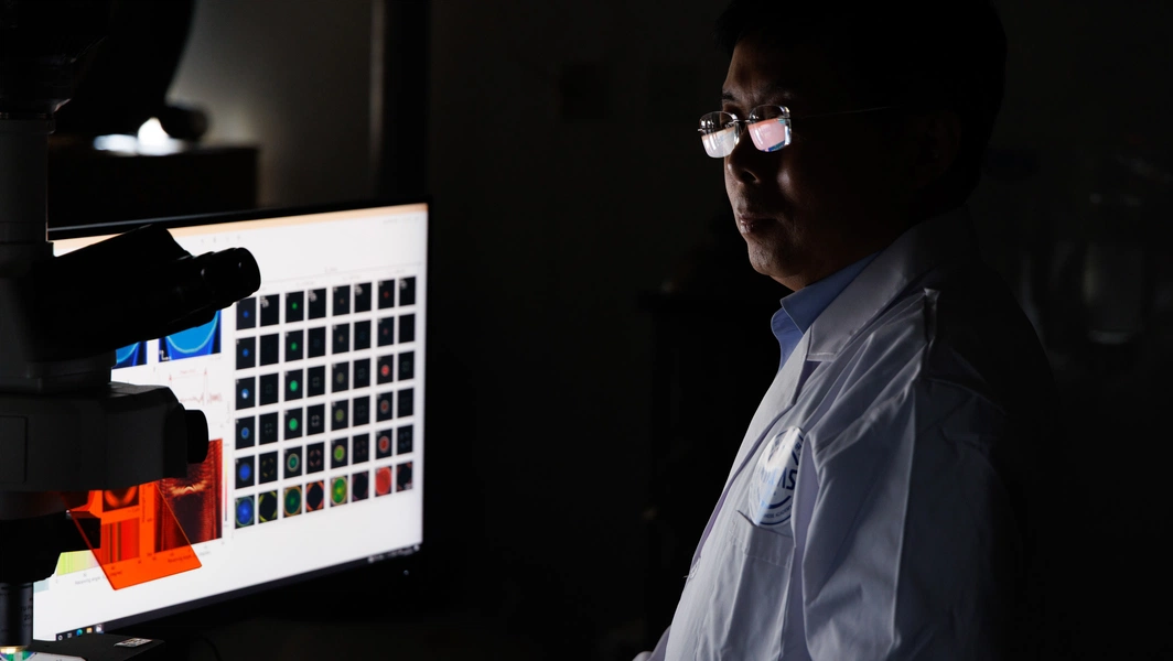 Chalmers physics-trained AI cuts optical design time dramatically