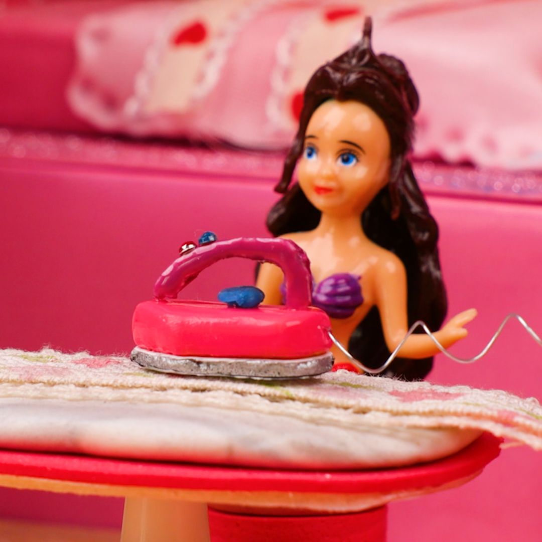 Crafting your own tiny iron DIY for playhouse fun! 🌈👚