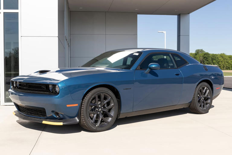A 19-year-old got a $62K Dodge Challenger from his grandfather ...