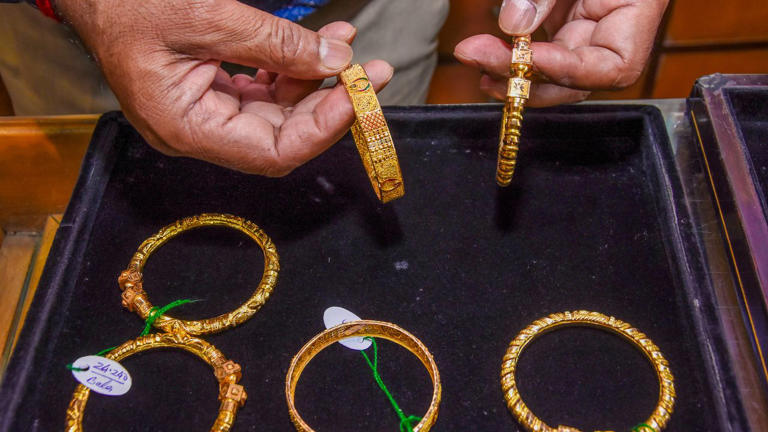 Gold, Silver Rate Today June 07: Has Gold prices hiked or dipped? Check ...