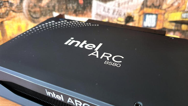 Intel compte toujours sur les GPU Arc pour PC desktop, mais n'annonce ...