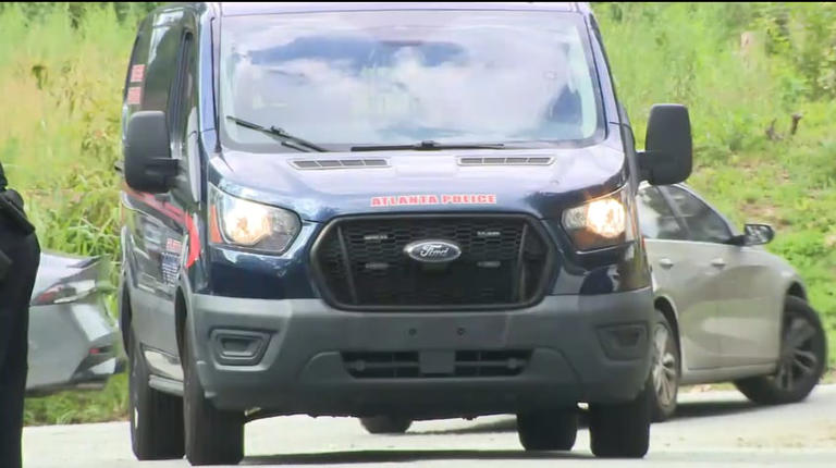 Body found at boarded-up Atlanta house; police investigating